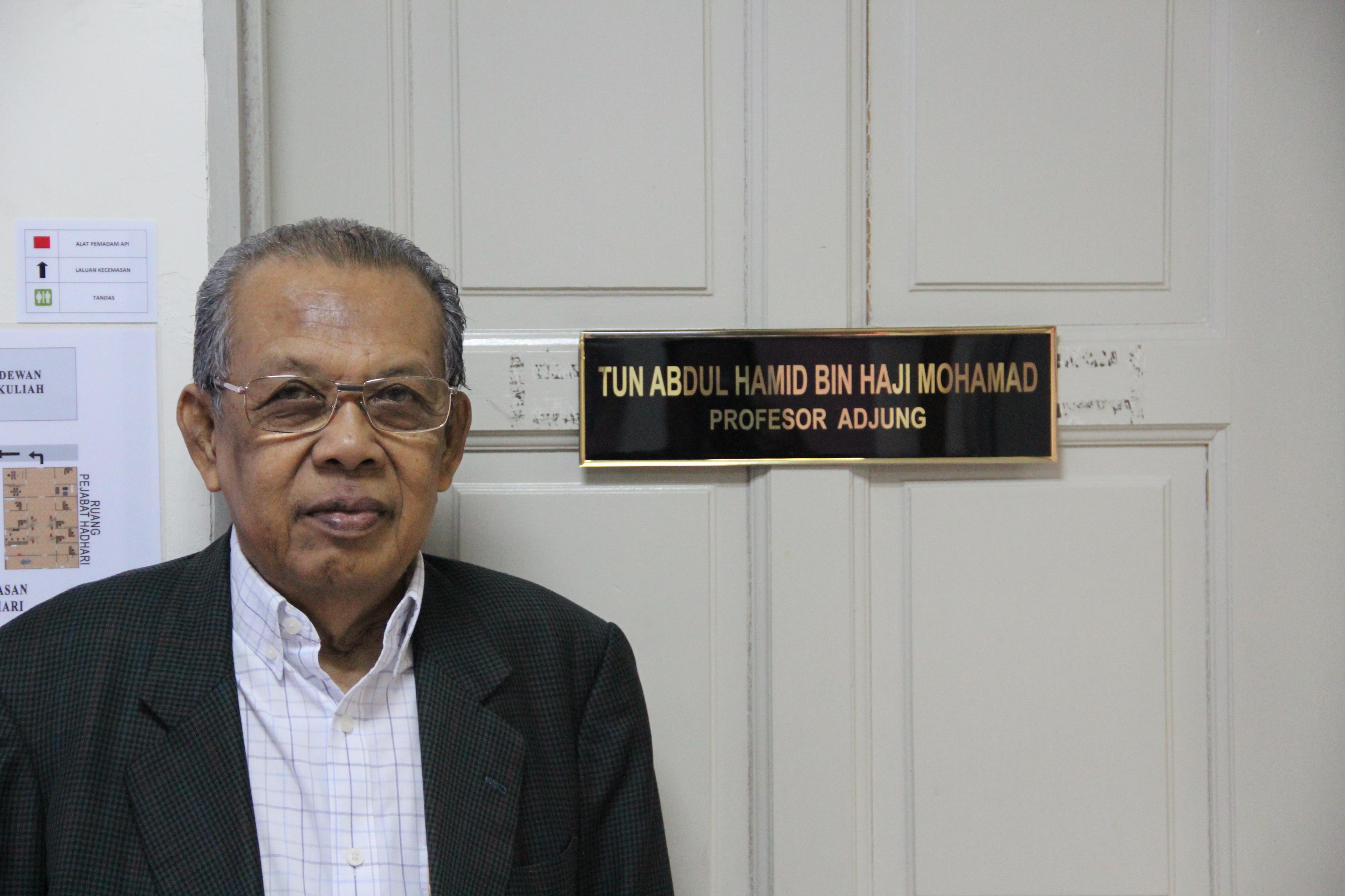 2014 ADJUNCT PROFESSOR UKM 2 Tun Abdul Hamid Mohamad 2014 ADJUNCT PROFESSOR UKM 2 Tun Abdul Hamid Mohamad